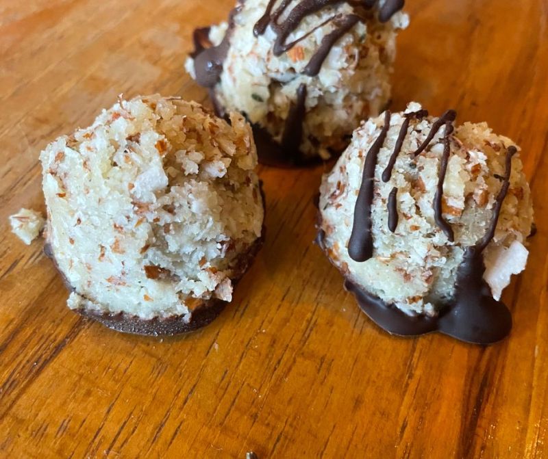 Gluten-Free Vegan Macaroons: Irresistible Sweet Delight