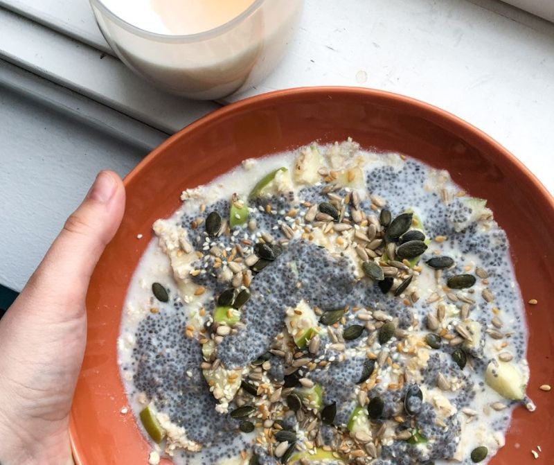 Start Your Day Right with Vegan Chia Porridge A Healthful Delight!